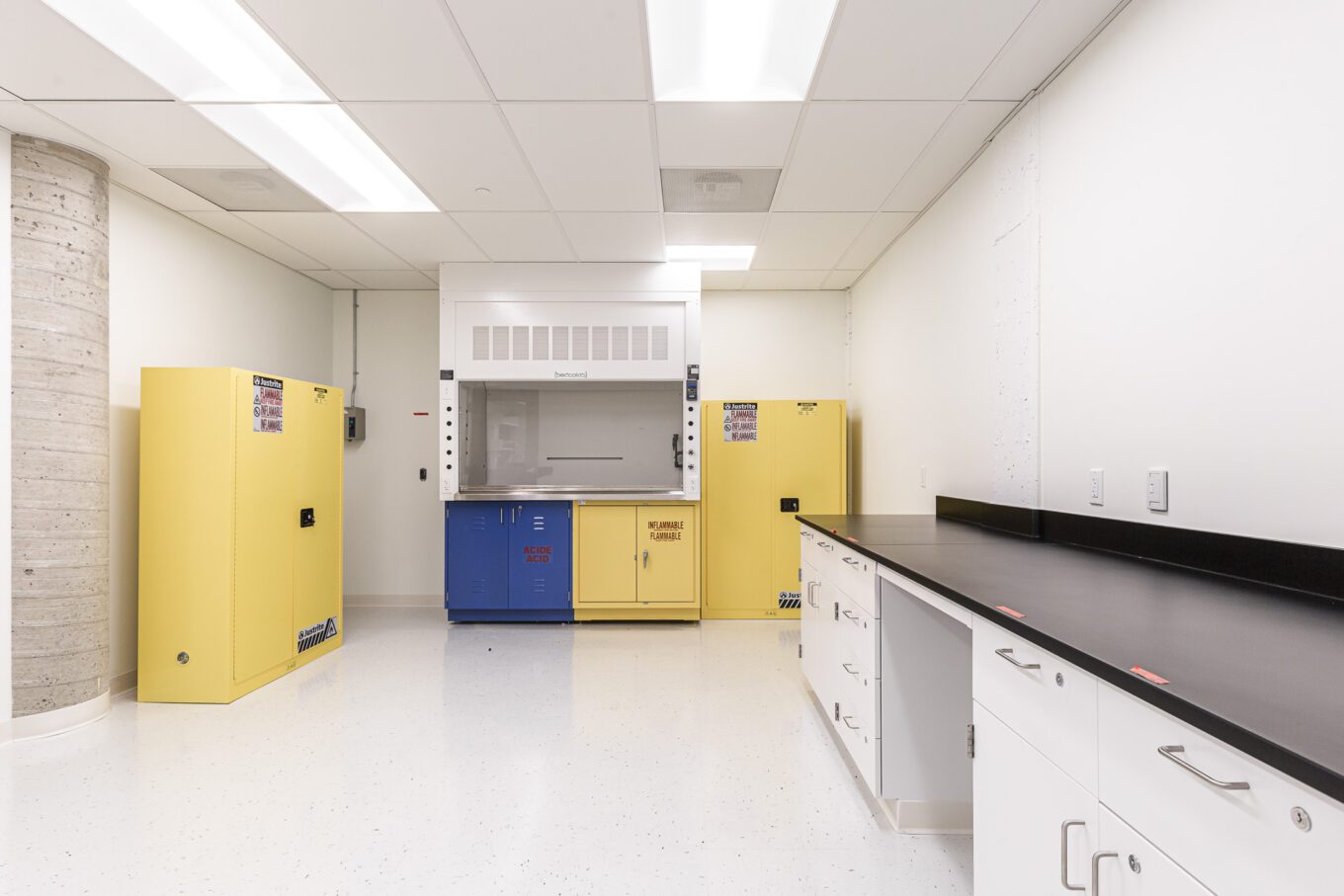 How much does the design and construction of a laboratory cost? | Lab.Space